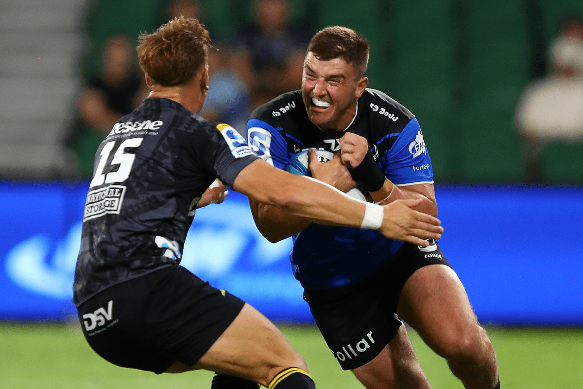 Spink to return home to join Saracens at end of season